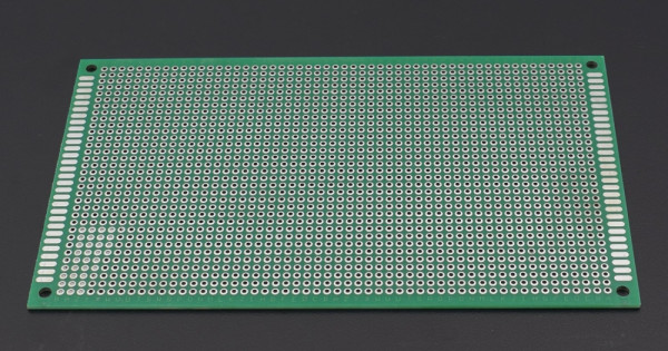 SINGLE SIDED EPOXY PERFORATED PLATE 9X15CM