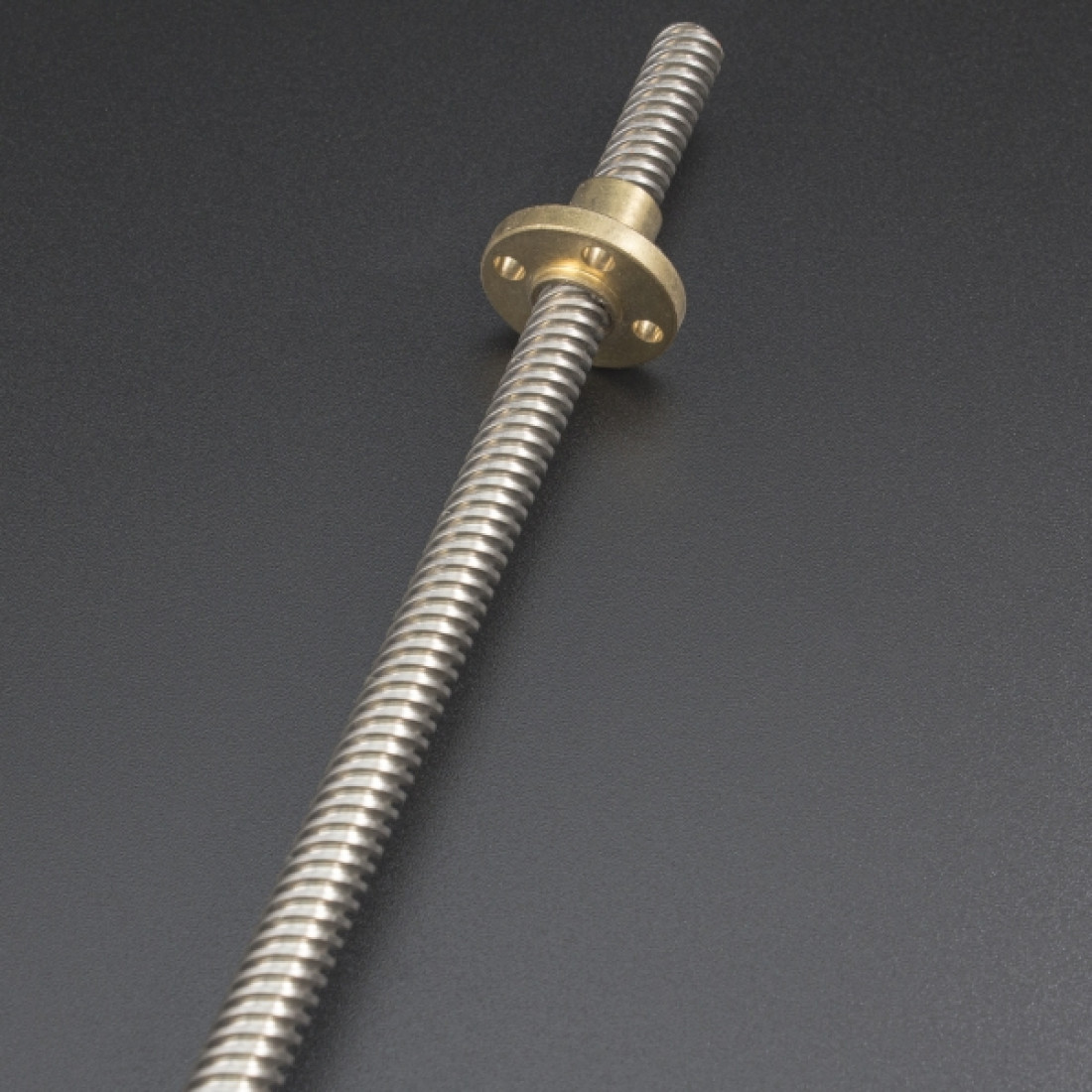 TRAPEZOIDAL SCREW T10X1050MM WITH BRASS NUT